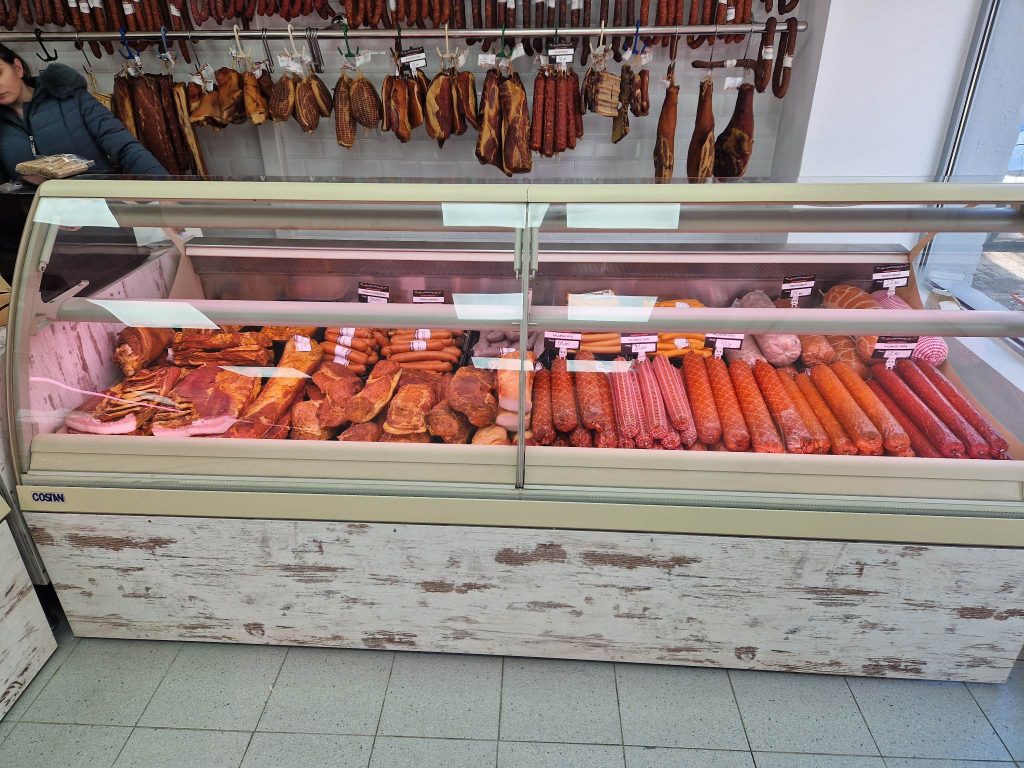 Carmangerie cu produse tradiționale de calitate se inaugurează vineri ...